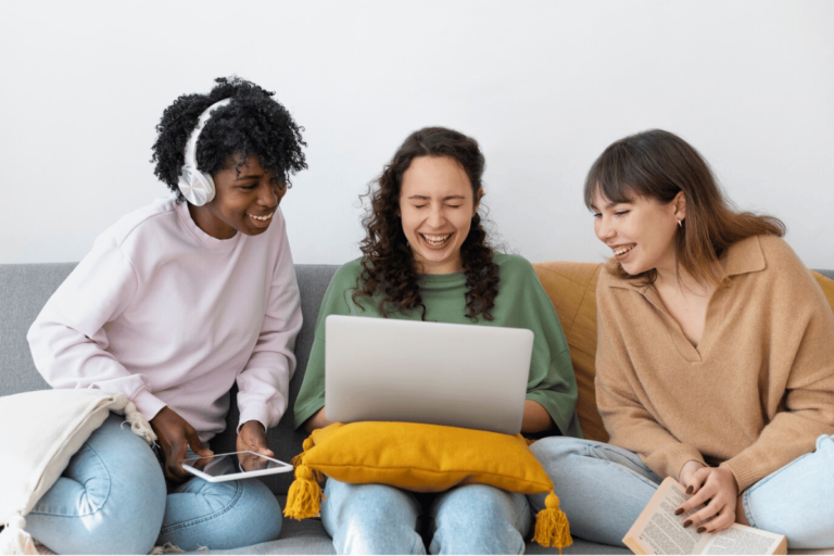 13 Online Communities Examples to Get Inspired - Hello Audio