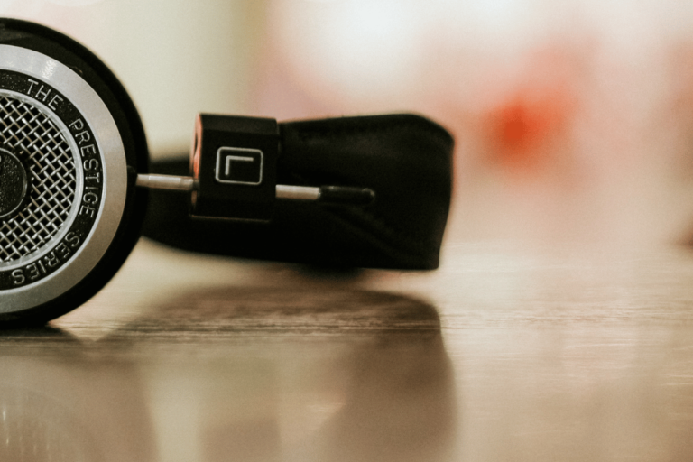 How to Record a Podcast on Zoom [Best Audio Settings Included] - Hello ...